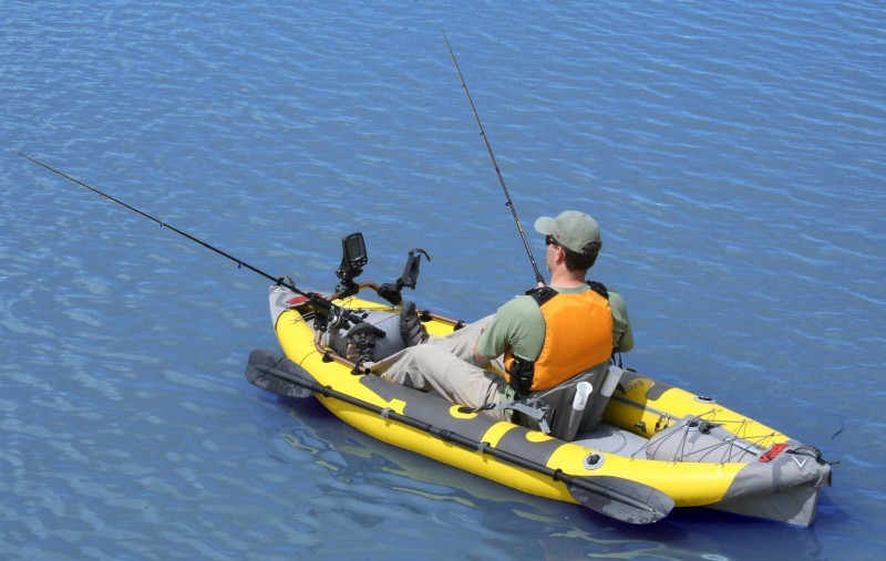 Descubrir la pesca en kayak Hinchable - Guía kayak